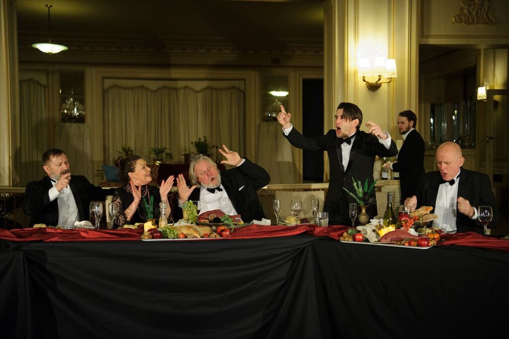 Review: Festen – Theatre Press